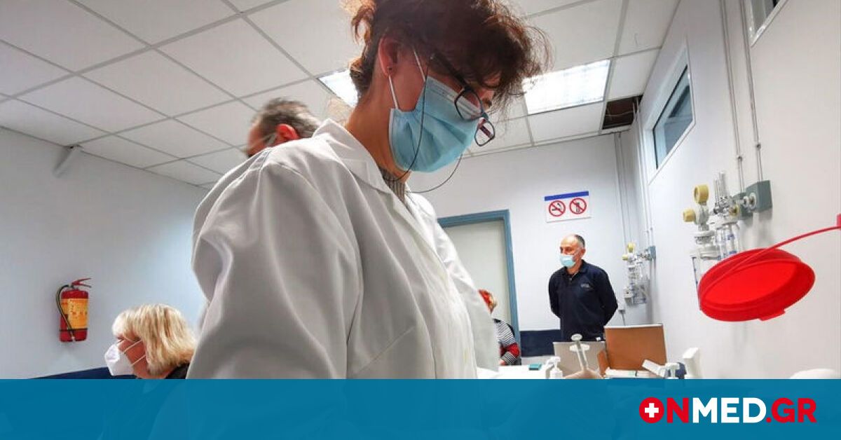 Aντίθετη στη μετατροπή των νοσοκομείων σε εμβολιαστικά κέντρα η ΕΝΙΘ